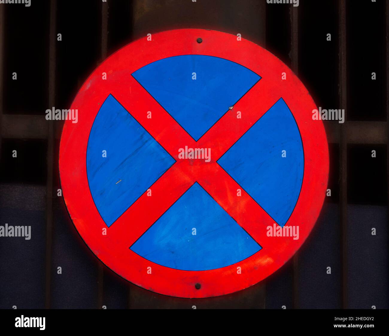 No parking and no stopping traffic sign Stock Photo - Alamy