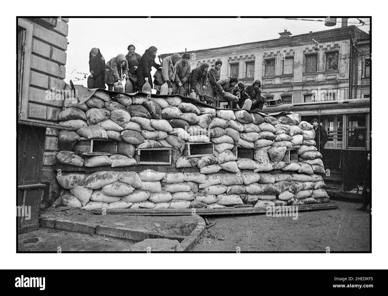 Operation Barbarossa 1941 WW2 Moscow front-line Moscow. Barricade at ...