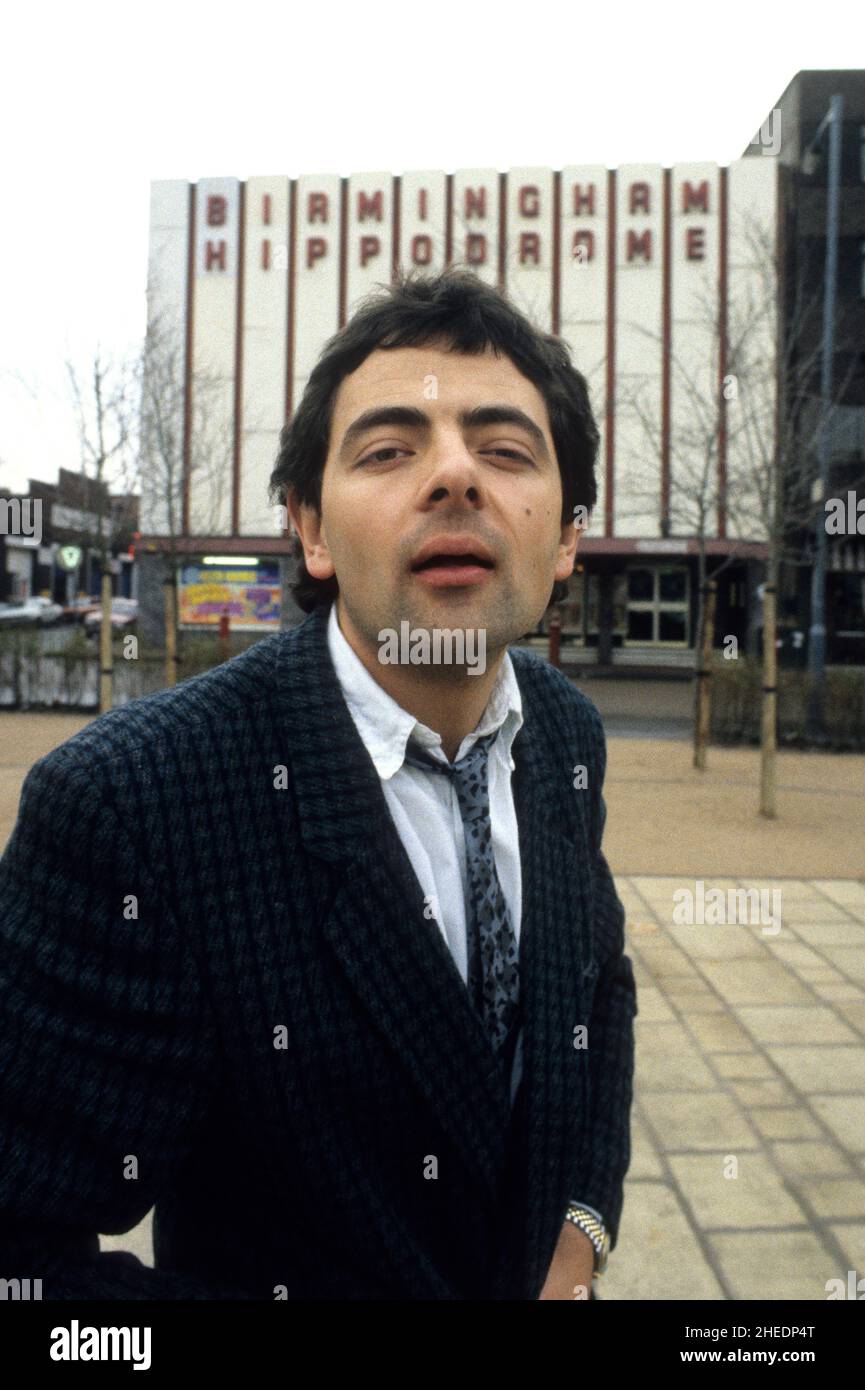 Rowan atkinson 1980s hi-res stock photography and images - Alamy