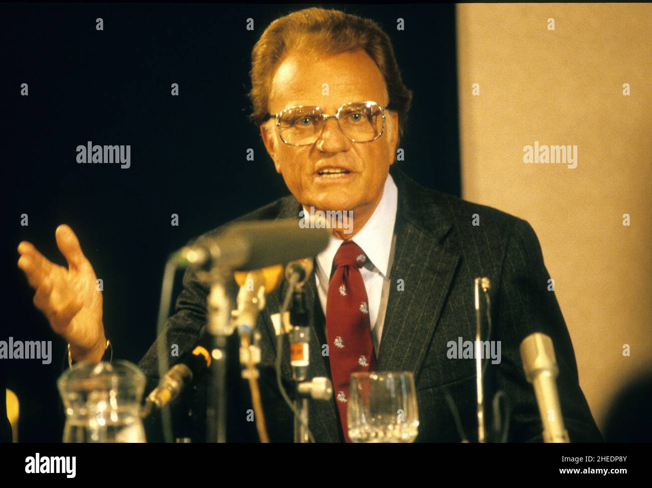 American evangelist Billy Graham on his Uk tour 1984 Stock Photo - Alamy