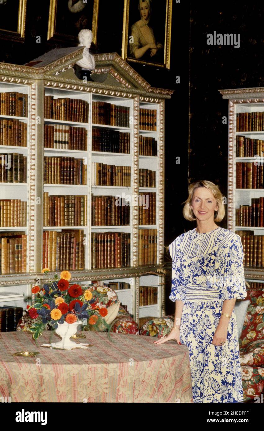 Lady penelope cobham hi-res stock photography and images - Alamy