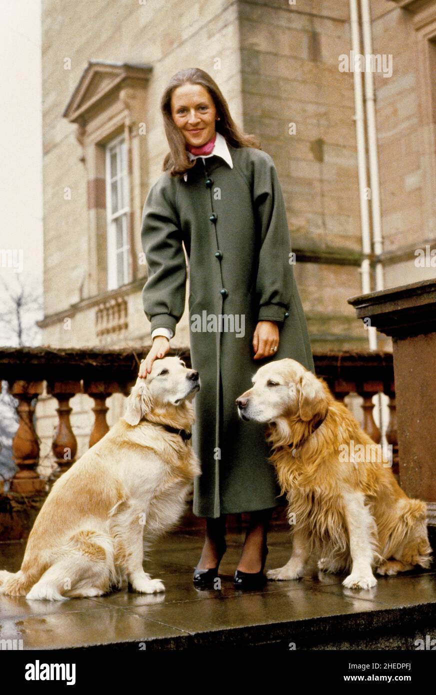 Lady penelope cobham hi-res stock photography and images - Alamy