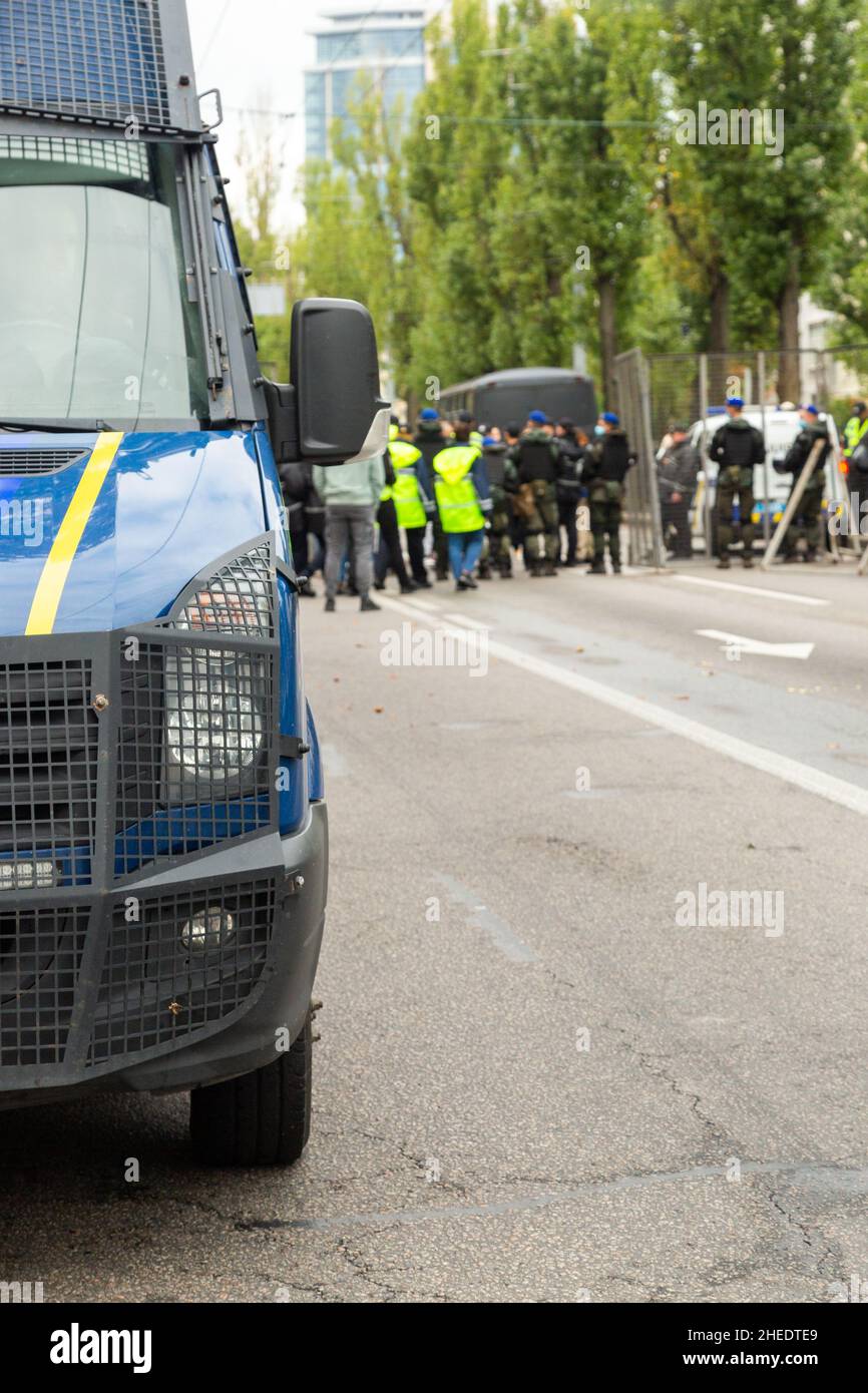 Checkpoint unit hi-res stock photography and images - Alamy