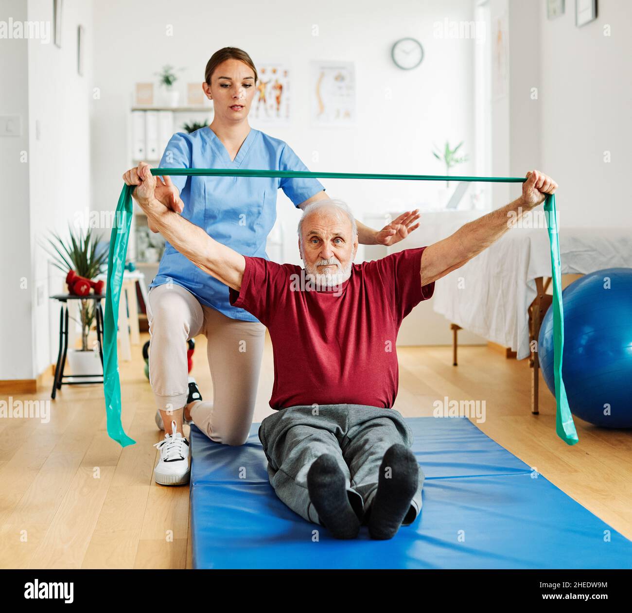nurse doctor senior care exercise physical therapy exercising help ...