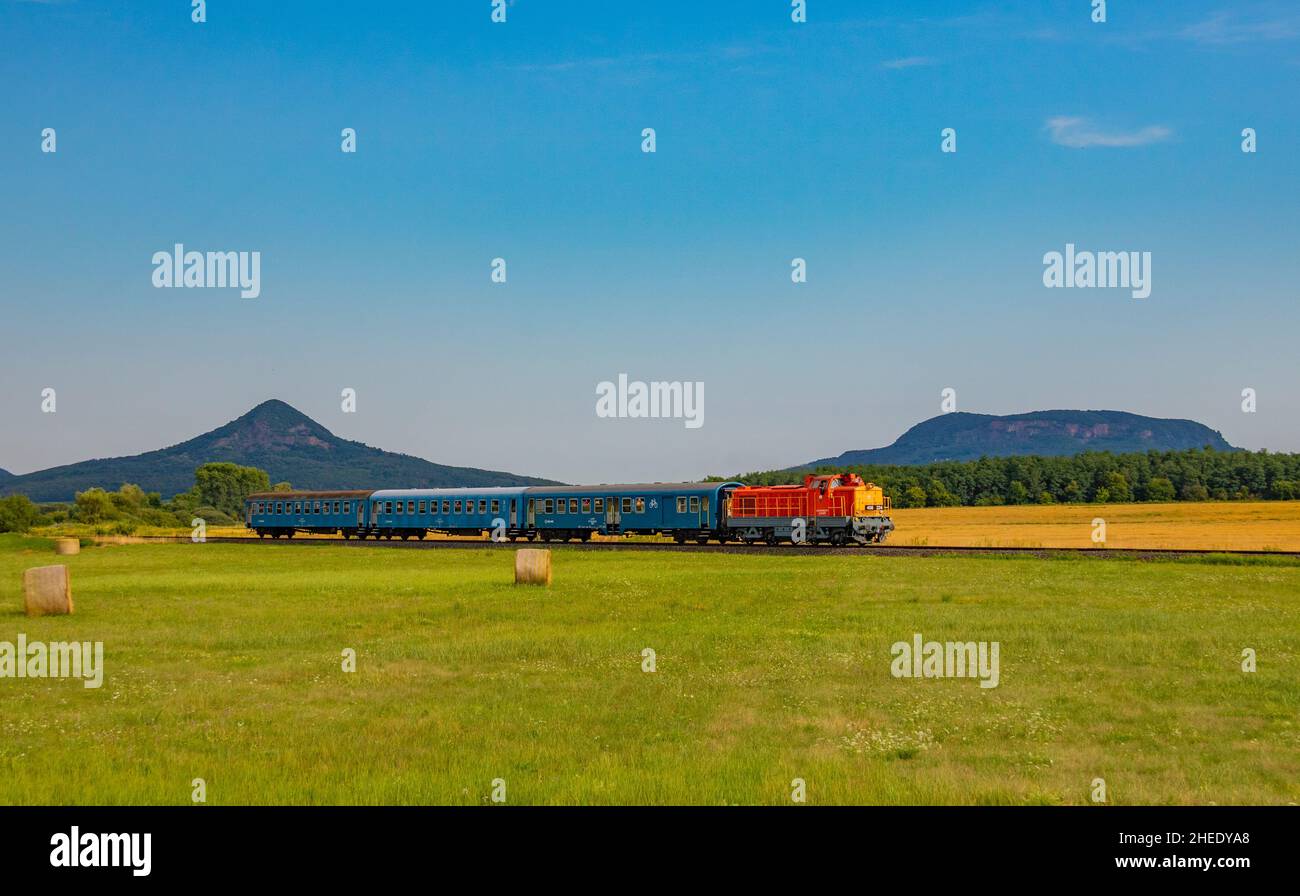 MÁV retro train with Púpos locomotive close to lake Balaton, with ...