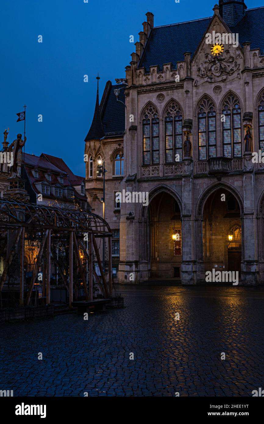 fish market square in Erfurt with town hall Stock Photo - Alamy