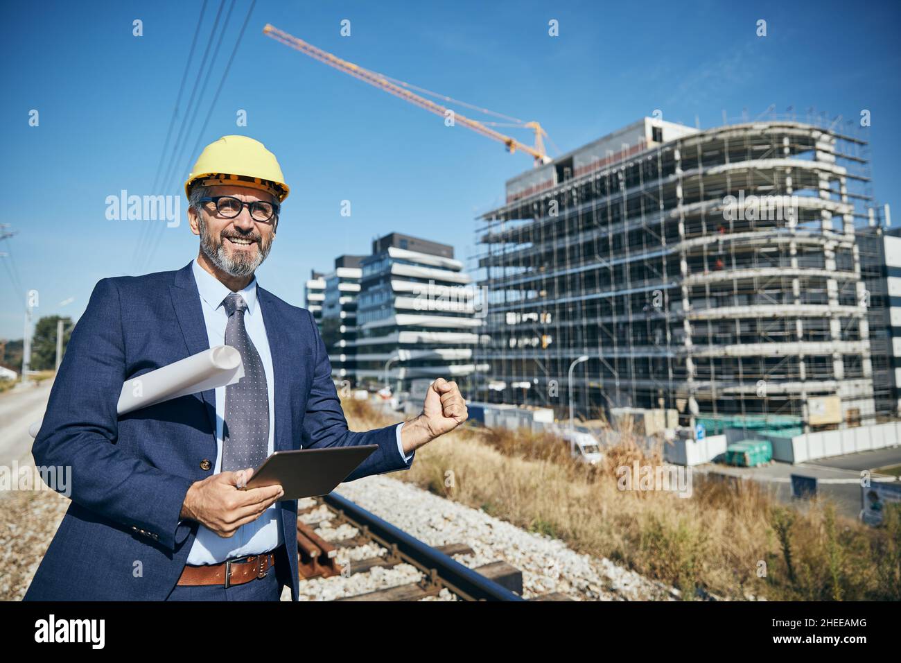Engineer and businessman hi-res stock photography and images - Alamy