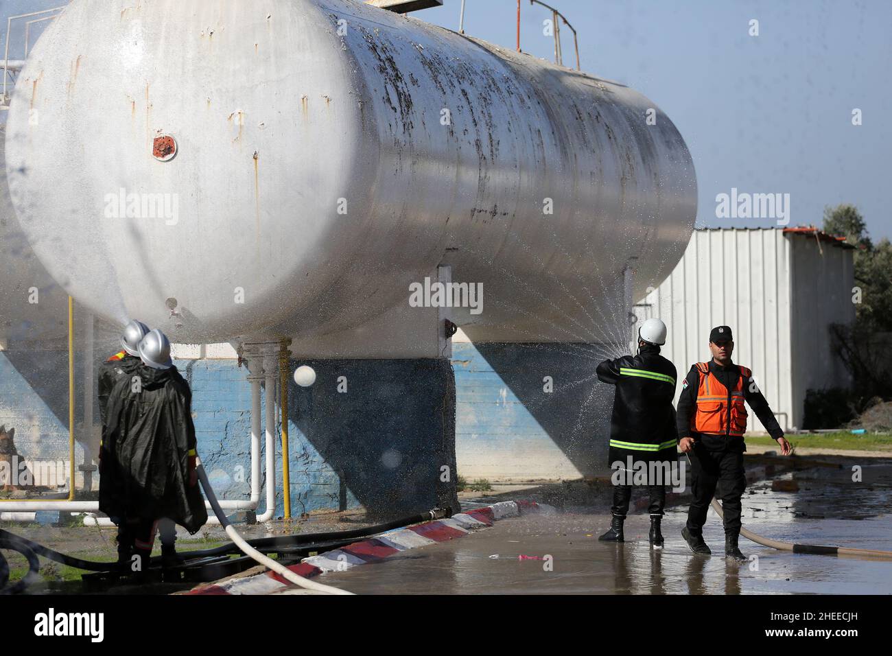 The Palestinian Civil Defense is conducting a field maneuver in ...