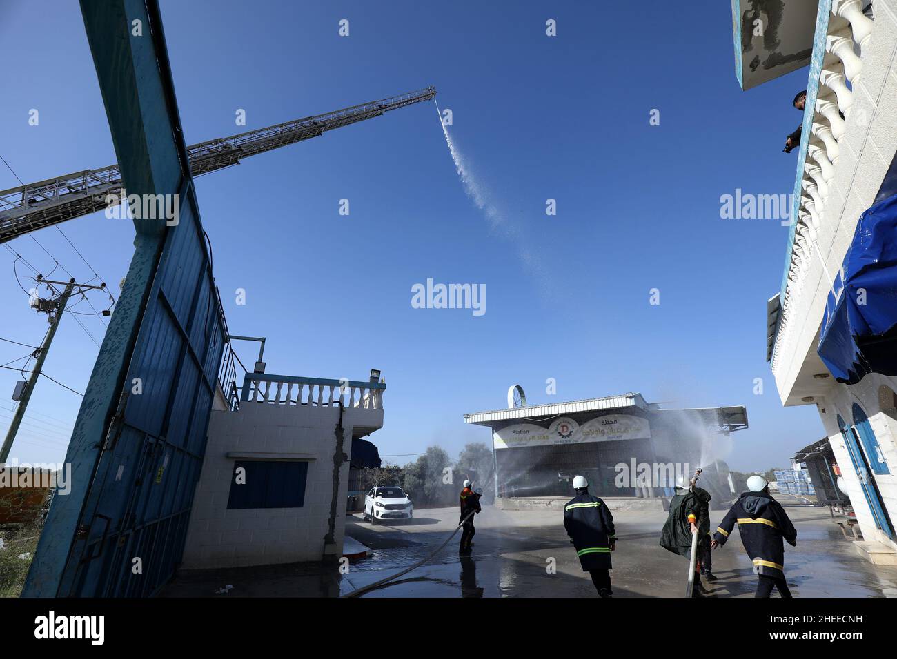 The Palestinian Civil Defense is conducting a field maneuver in ...