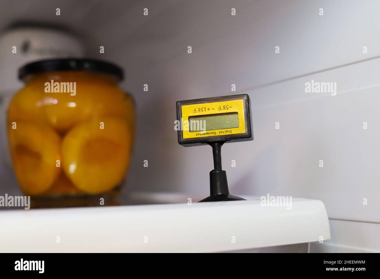 Refrigerator thermometer hi-res stock photography and images - Alamy