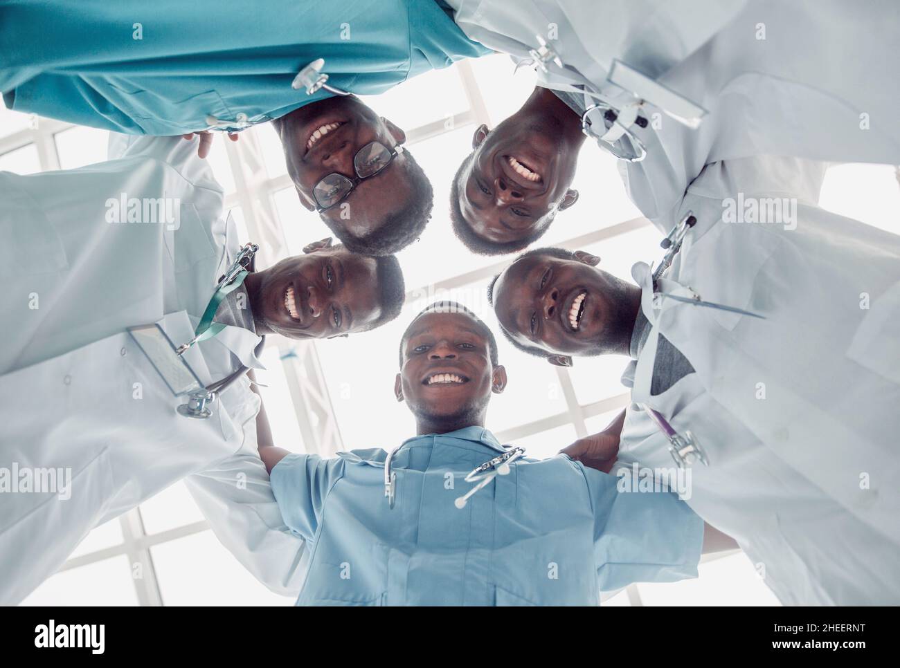 Healthcare professionals circle hi-res stock photography and images - Alamy