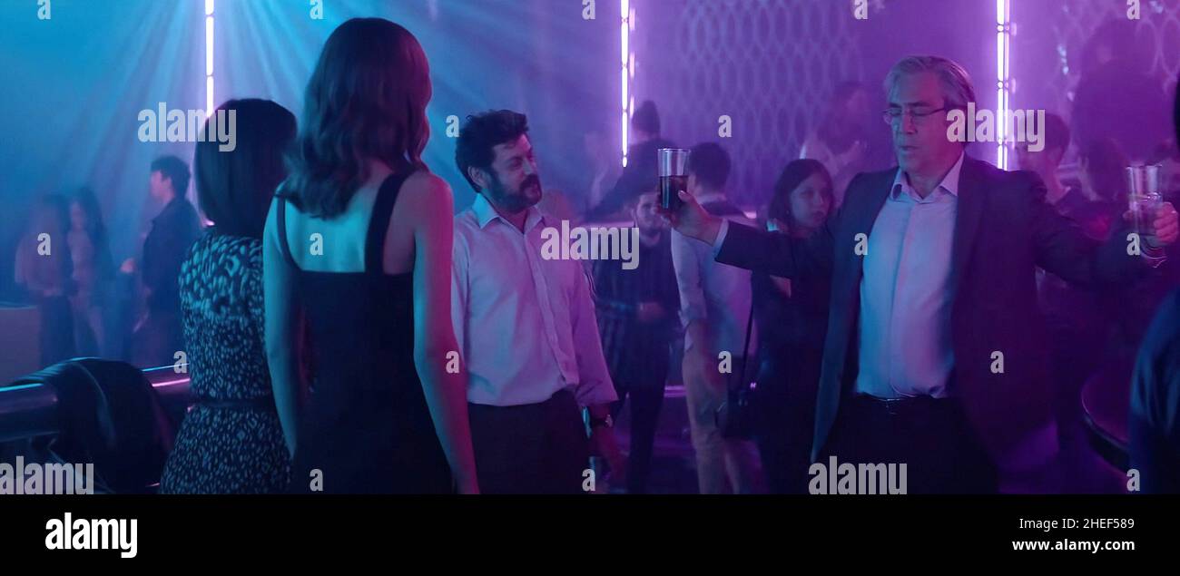 THE GOOD BOSS, (aka EL BUEN PATRON), Manolo Solo (center), Javier ...