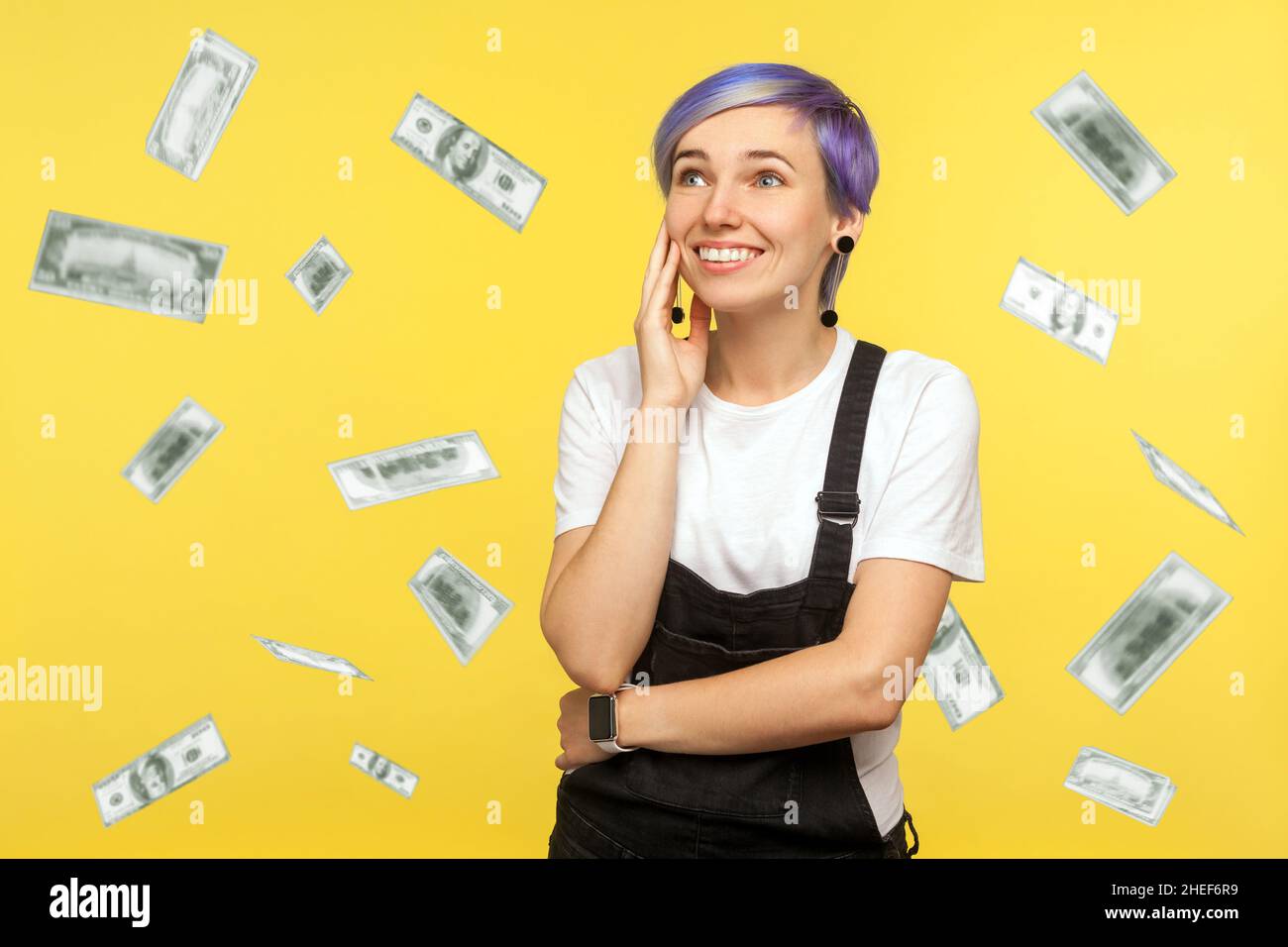 Short of money hi-res stock photography and images - Alamy