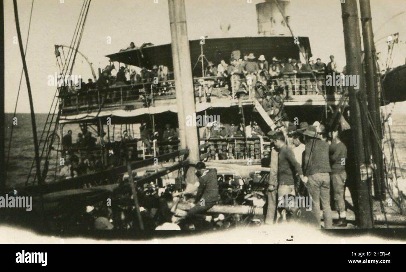 Troop ship ww1 hi-res stock photography and images - Alamy