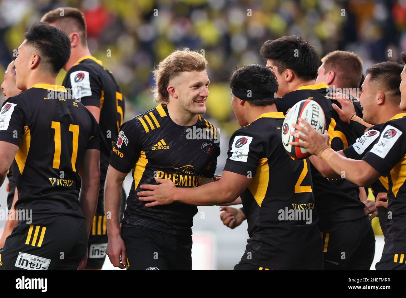 Tokyo, Japan. 8th Jan, 2022. Damian McKenzie & TOKYO SUNTORY SUNGOLIATH ...