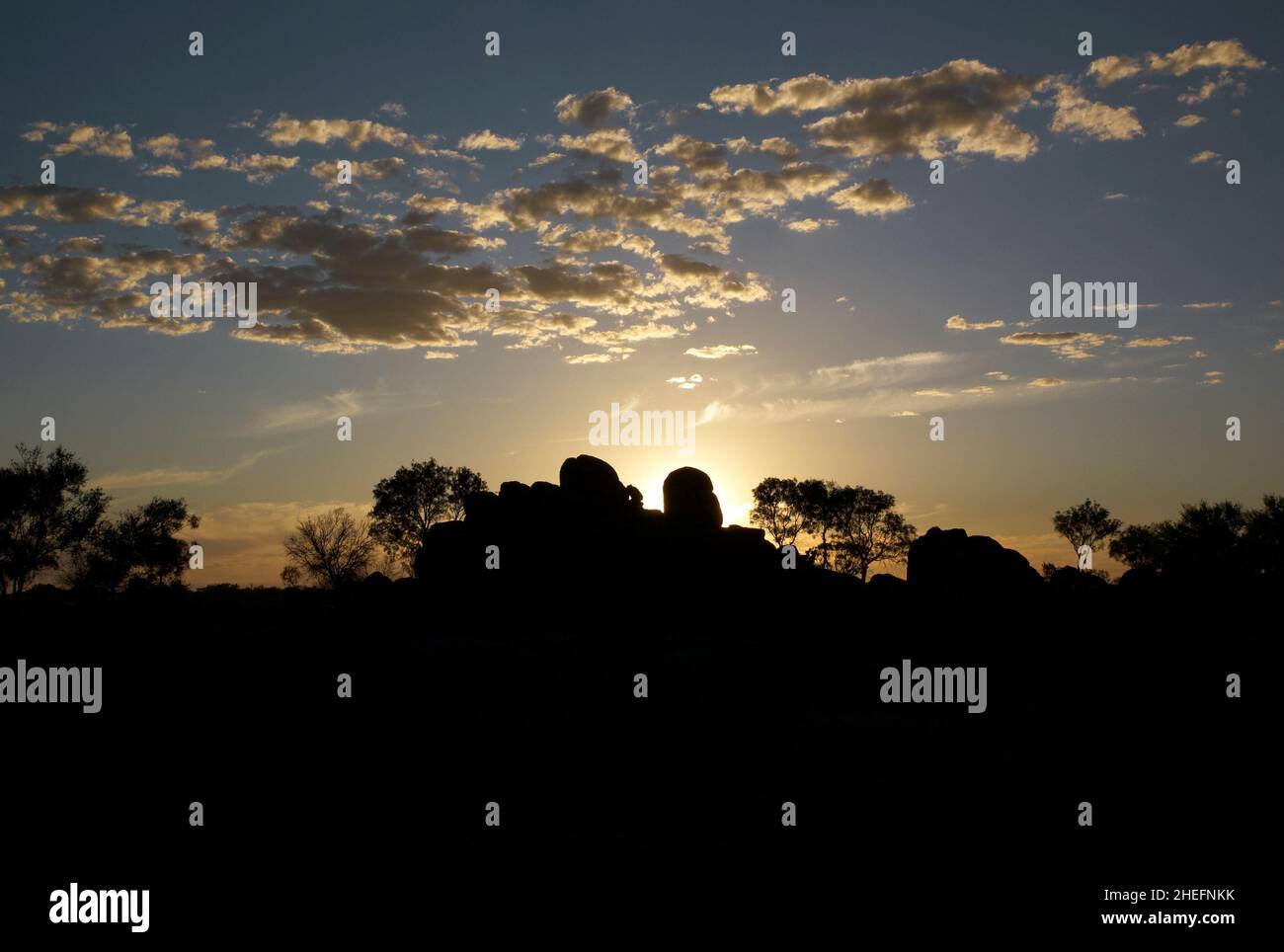 Australian desert landscape hi-res stock photography and images - Alamy