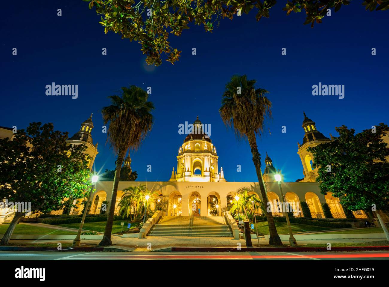 Sunset view of the beautiful Pasadena City at Los Angeles County ...
