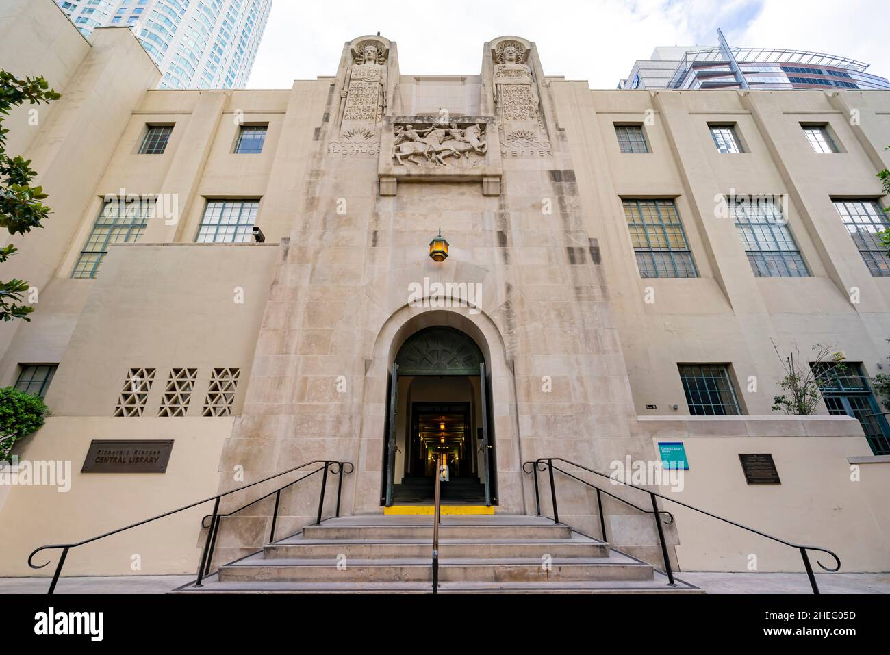 Central library los angeles hi-res stock photography and images - Alamy