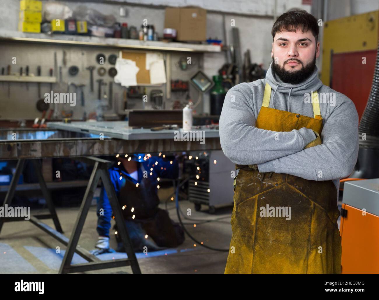 Metalworking workshop hi-res stock photography and images - Alamy
