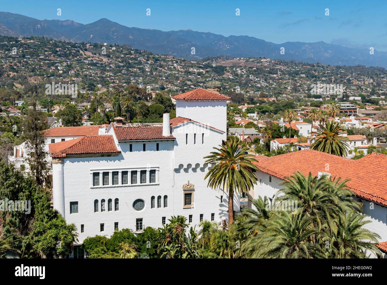 Los angeles superior court exterior hi-res stock photography and images ...