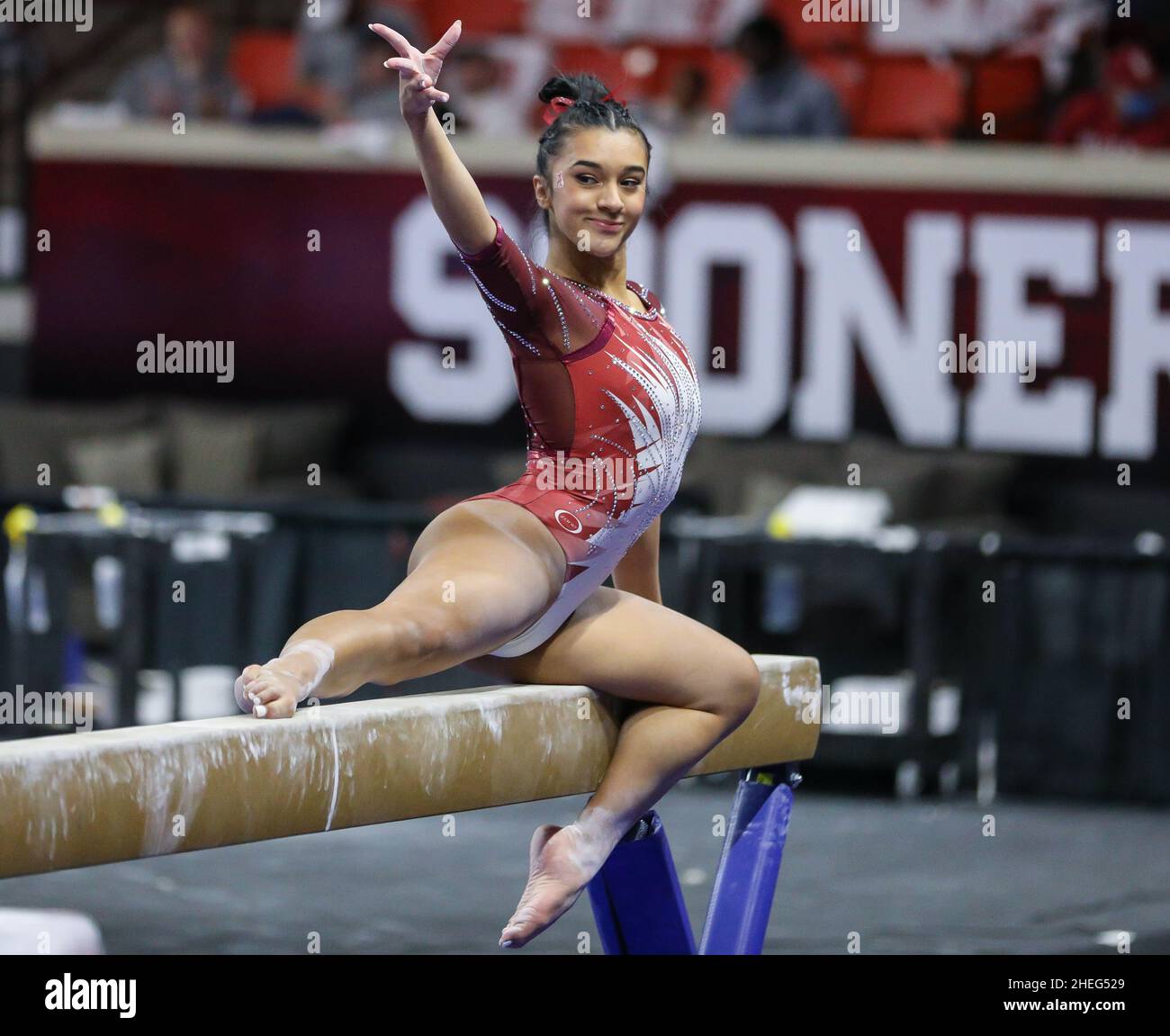 Norman, OK, USA. 9th Jan, 2022. Alabama's Luisa Blanco performs on the ...