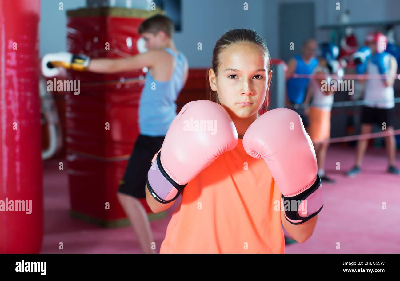 Boy and girl boxing hi-res stock photography and images - Alamy