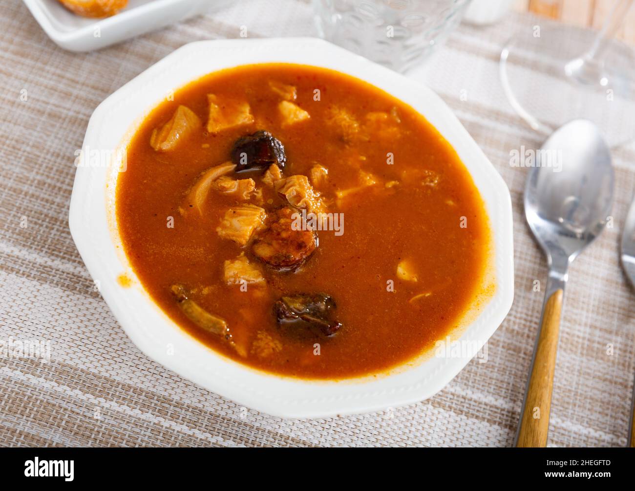 Spanish stewed tripe dish Callos a la Madrilena Stock Photo - Alamy