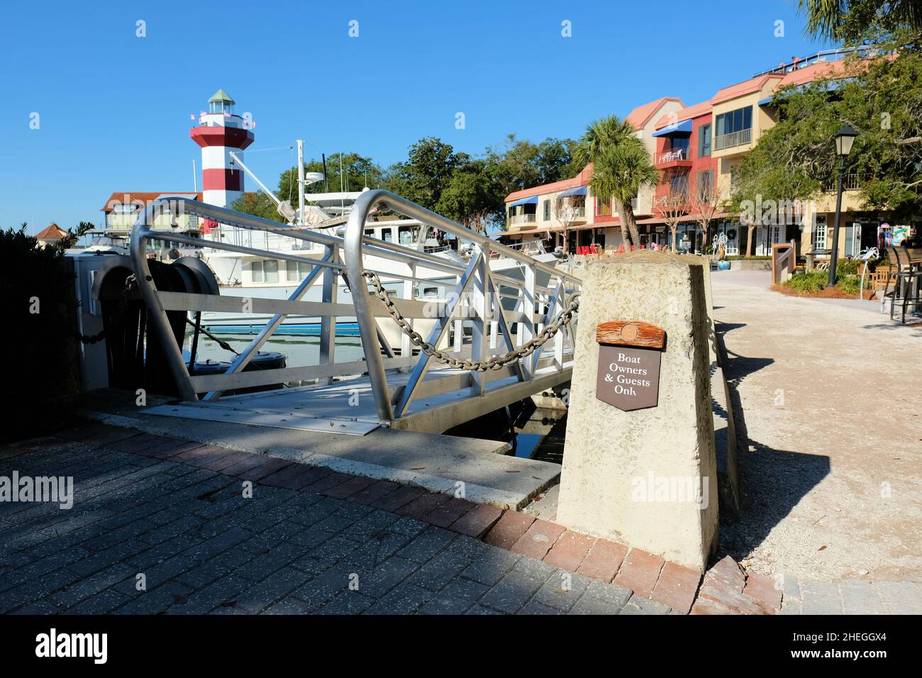 Entrance to marina for boat owners hi-res stock photography and images ...