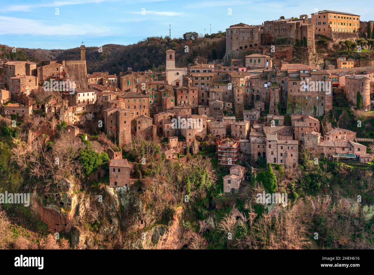 Sorano tuscany hi-res stock photography and images - Alamy