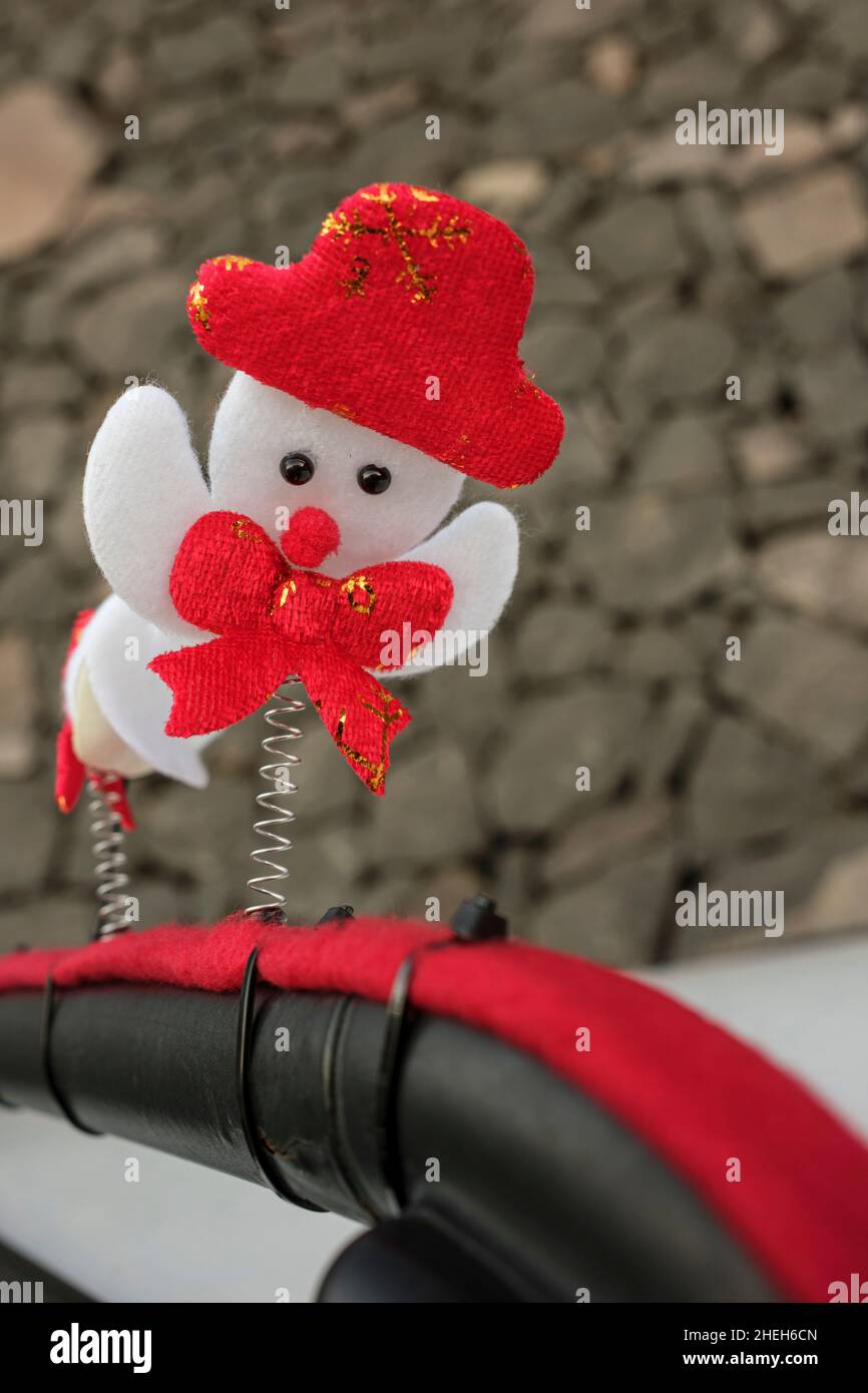 Snowman on car roof hi-res stock photography and images - Alamy