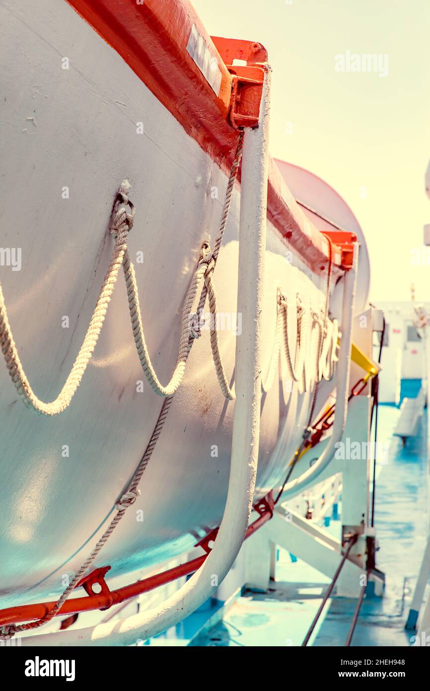 Suspended lifeboat hi-res stock photography and images - Alamy