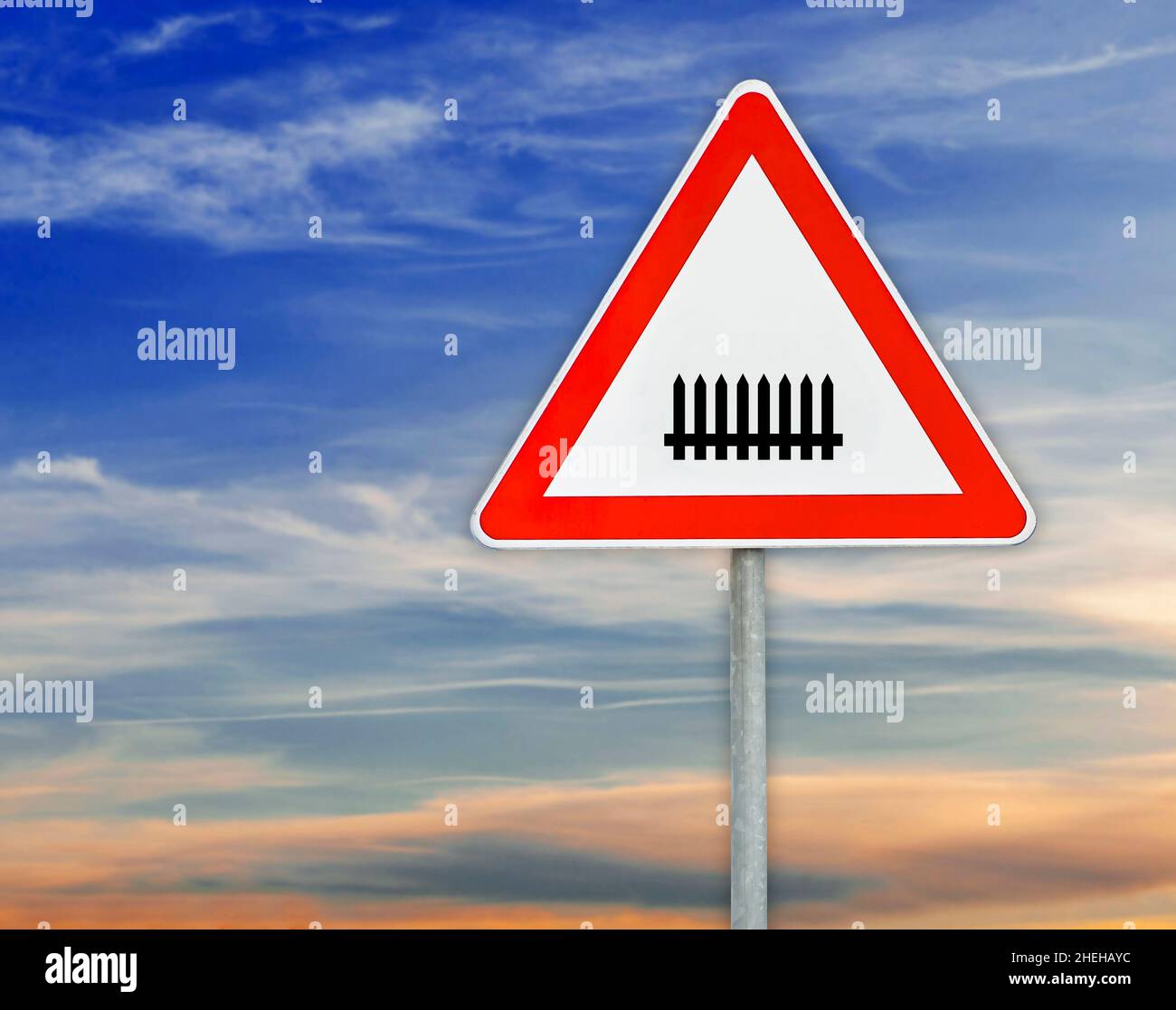 Red triangle sign hi-res stock photography and images - Alamy
