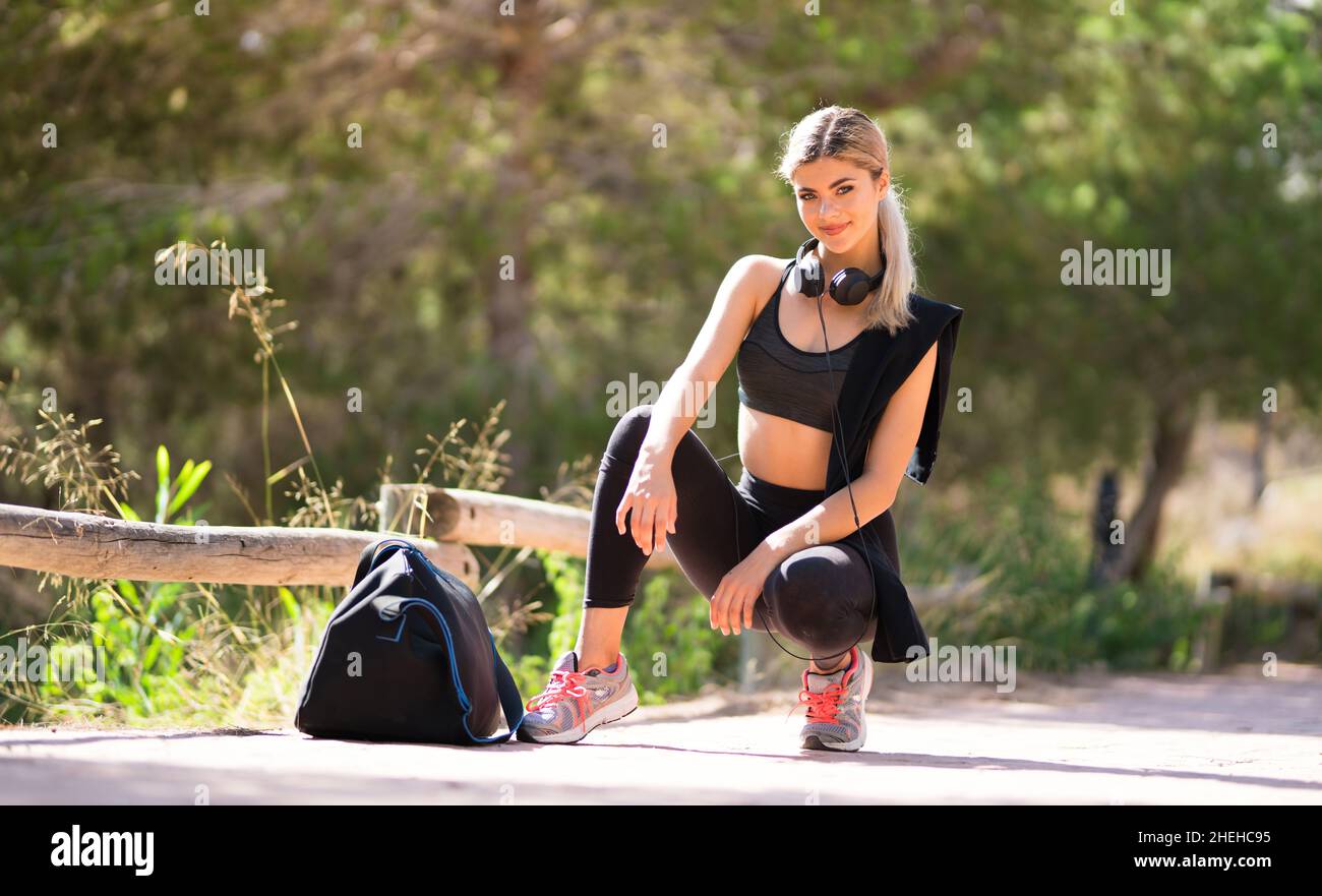 Sport and outdoors hi-res stock photography and images - Alamy