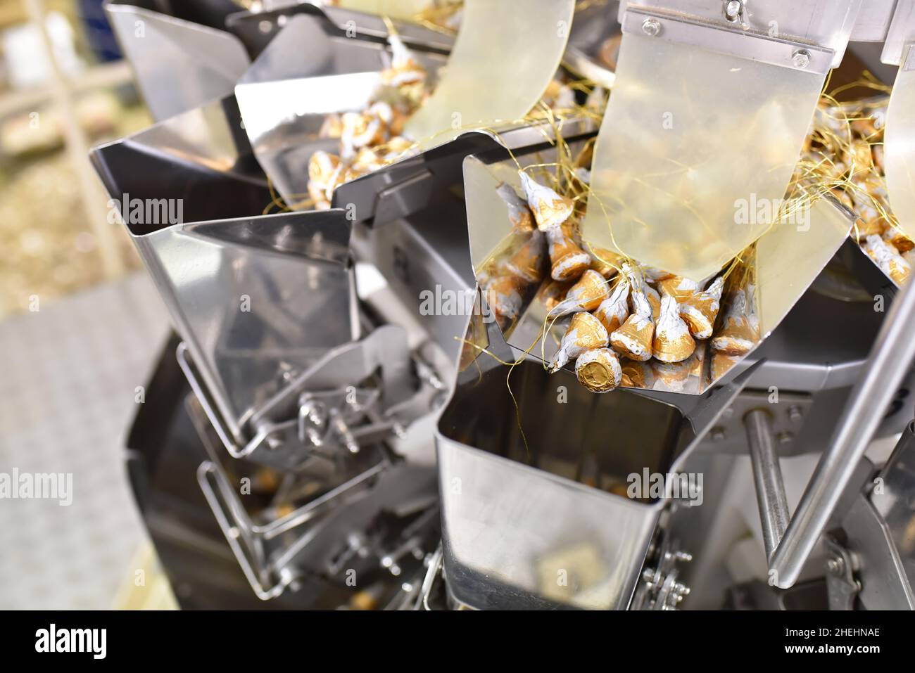Food manufacturing conveyor hi-res stock photography and images - Alamy