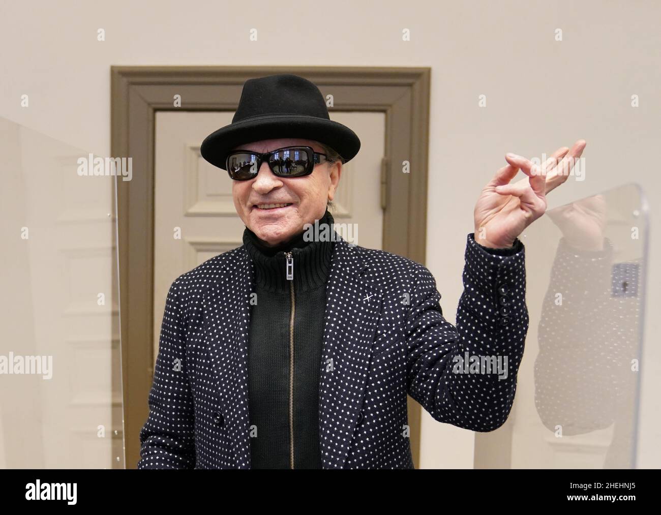 Hamburg, Germany. 11th Jan, 2022. The defendant Klaus Barkowsky stands ...