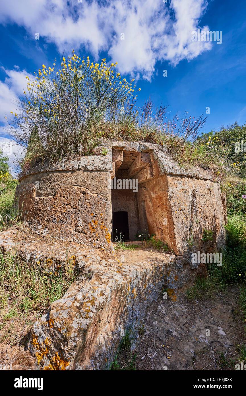 Etruscan cemetery hi-res stock photography and images - Alamy