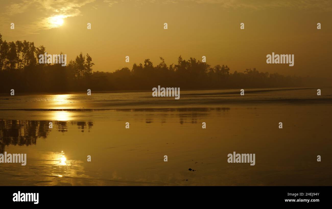 Morning sun rise Stock Photo - Alamy