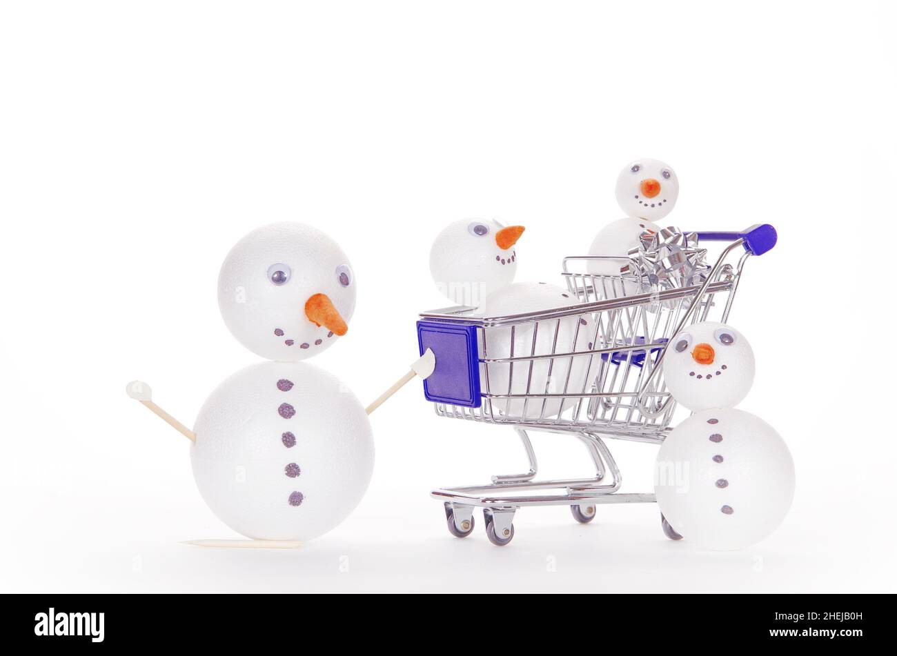 snowman shopping cart Stock Photo - Alamy