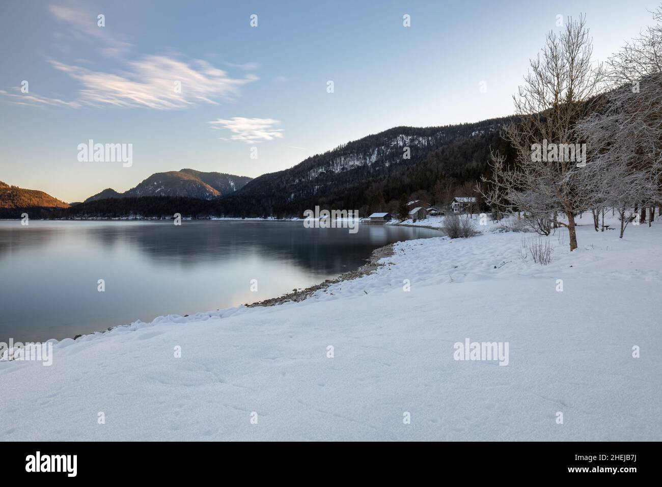 Cold morning at Lake Walchensee in Bavaria, Germany in winter Stock ...