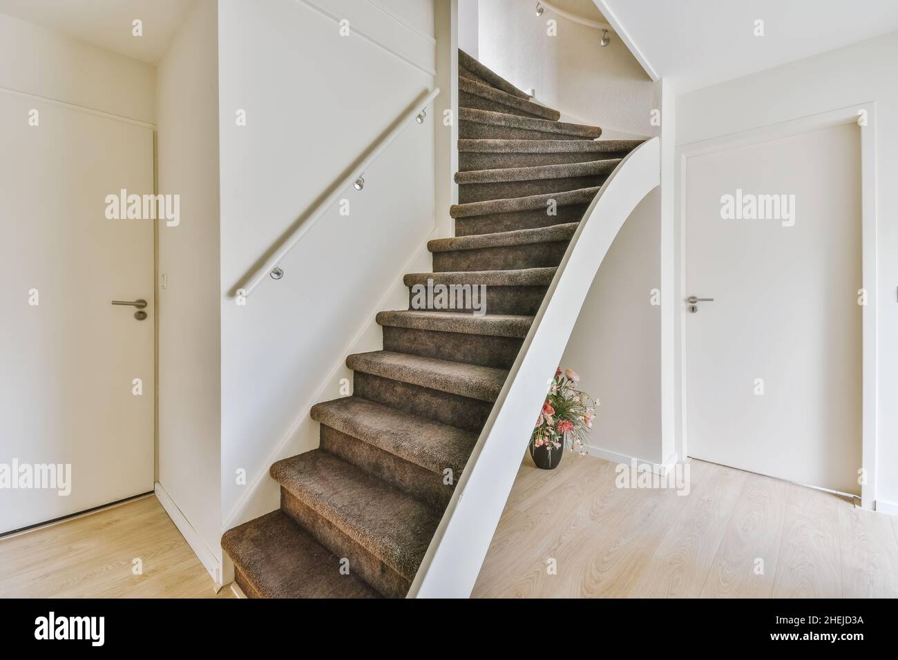 No handrails hi-res stock photography and images - Alamy