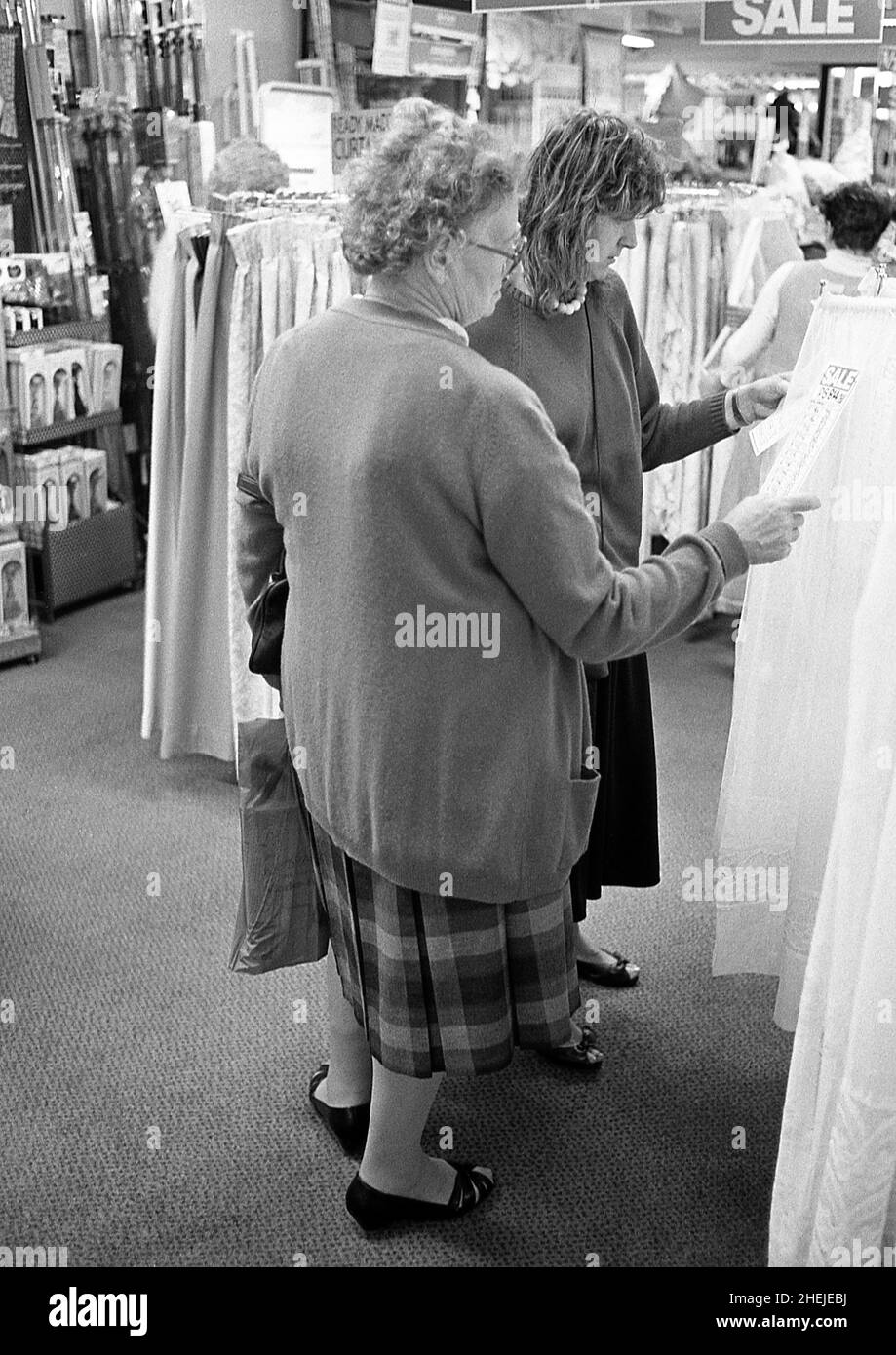 Victoria Centre, Nottingham UK 1988 Stock Photo - Alamy
