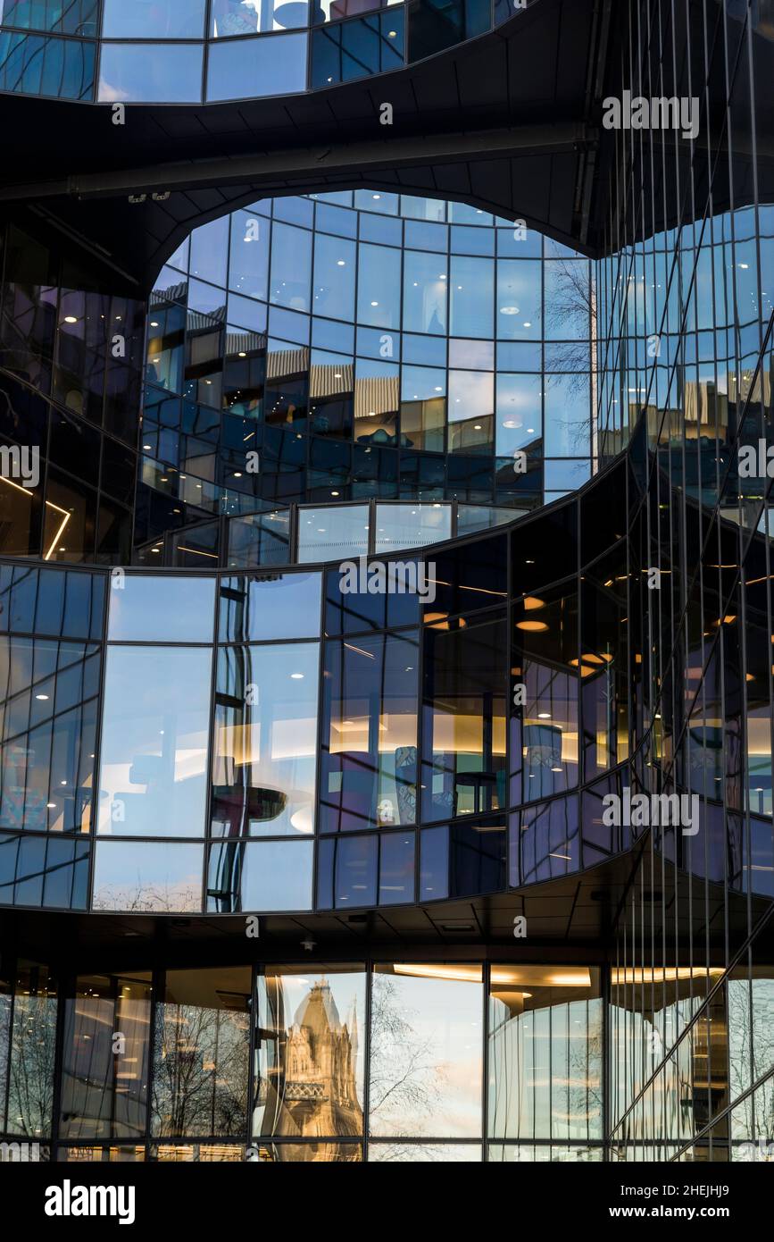 New headquarters for Ernst & Young at 1 More London Place, a ten-storey ...