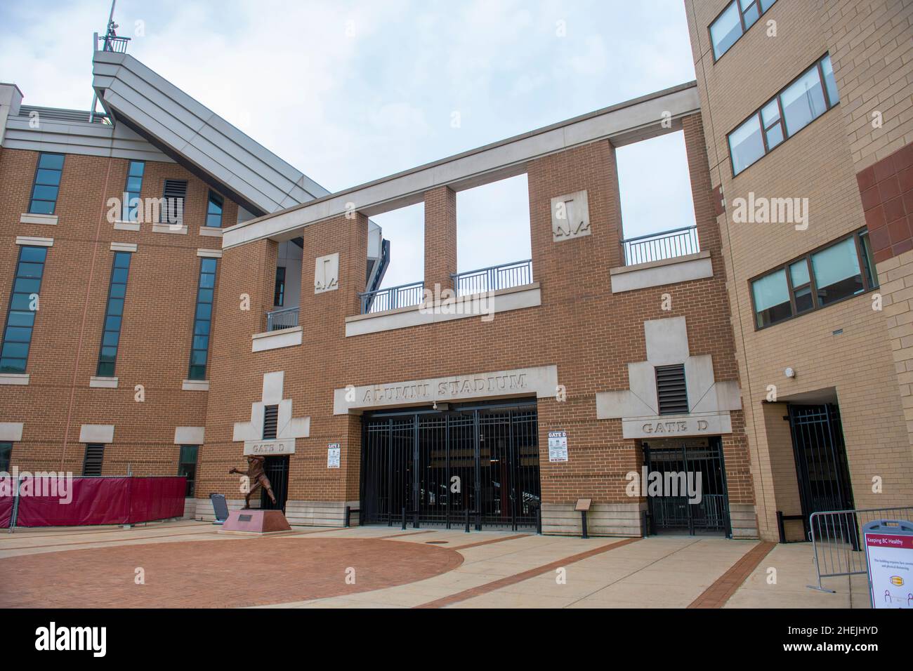 Alumni public park stadium hi-res stock photography and images - Alamy