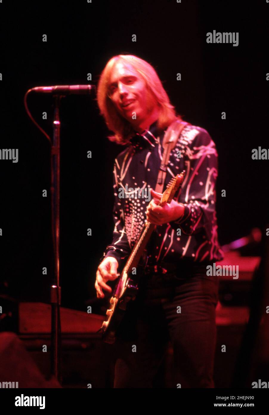 Tom petty concert stage hi-res stock photography and images - Alamy