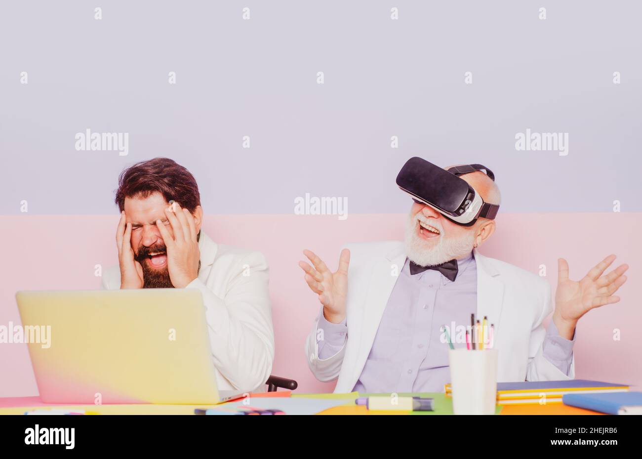 Vr stress. Brainstorming business teamwork. Coworkers. Team with laptop ...