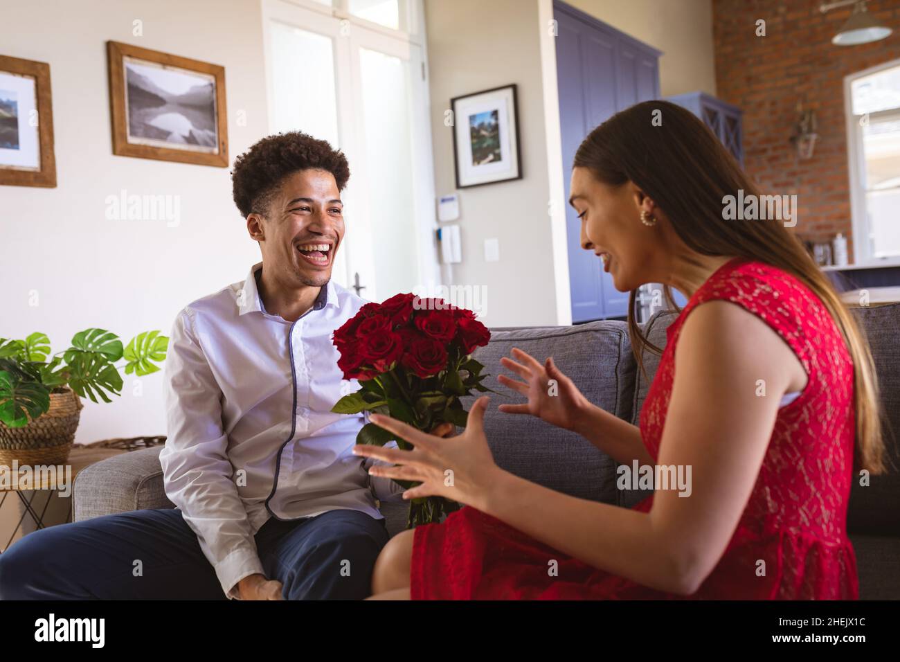 Room with bouquet hi-res stock photography and images - Alamy