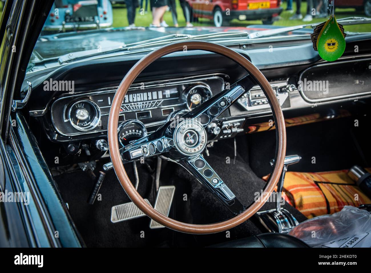 Ford mustang on display hi-res stock photography and images - Alamy