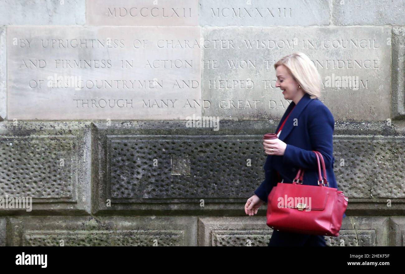 Liz truss cup hi-res stock photography and images - Alamy