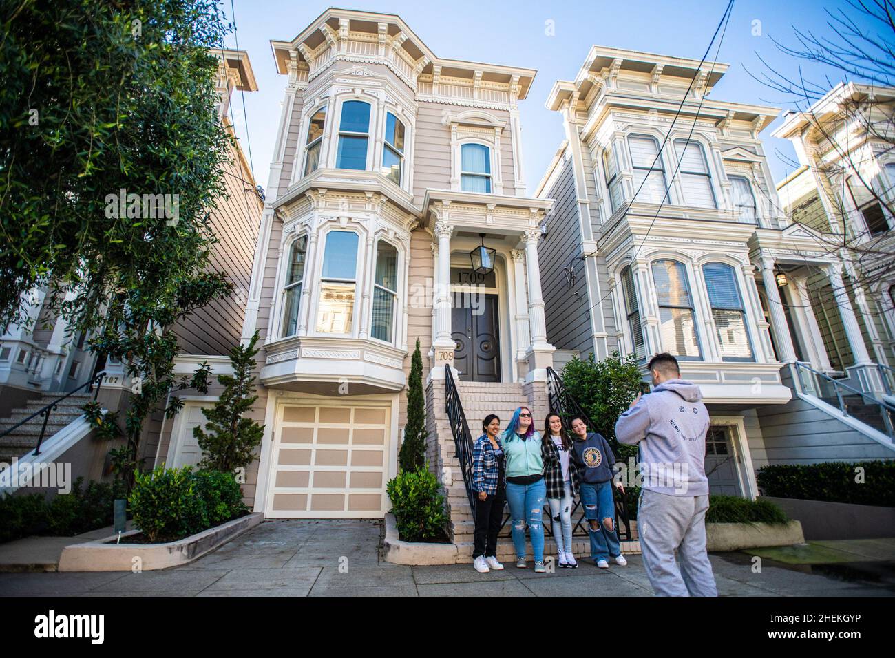 People gather to take photos in front of the "Full House" House at 1709 ...