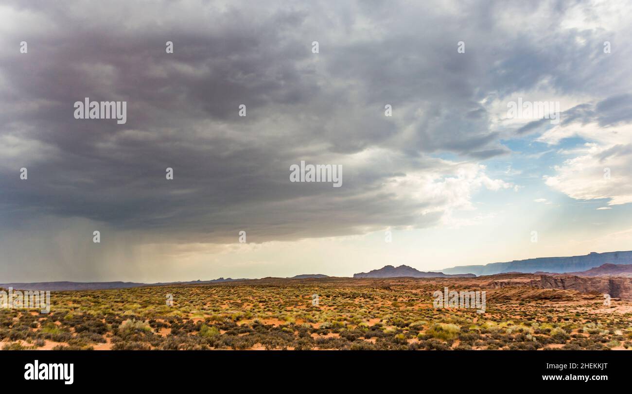 Approaching hurricane hi-res stock photography and images - Alamy